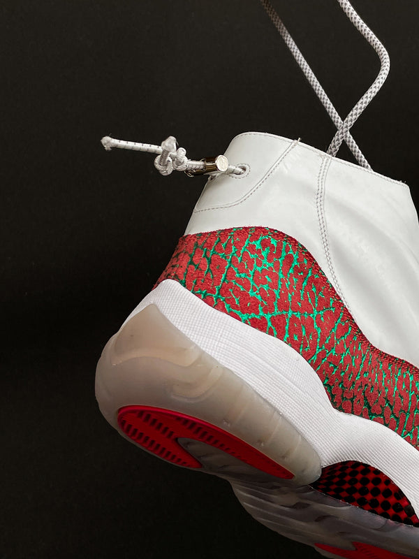 Shrouded Holly AJ11 Custom - JBFcustoms